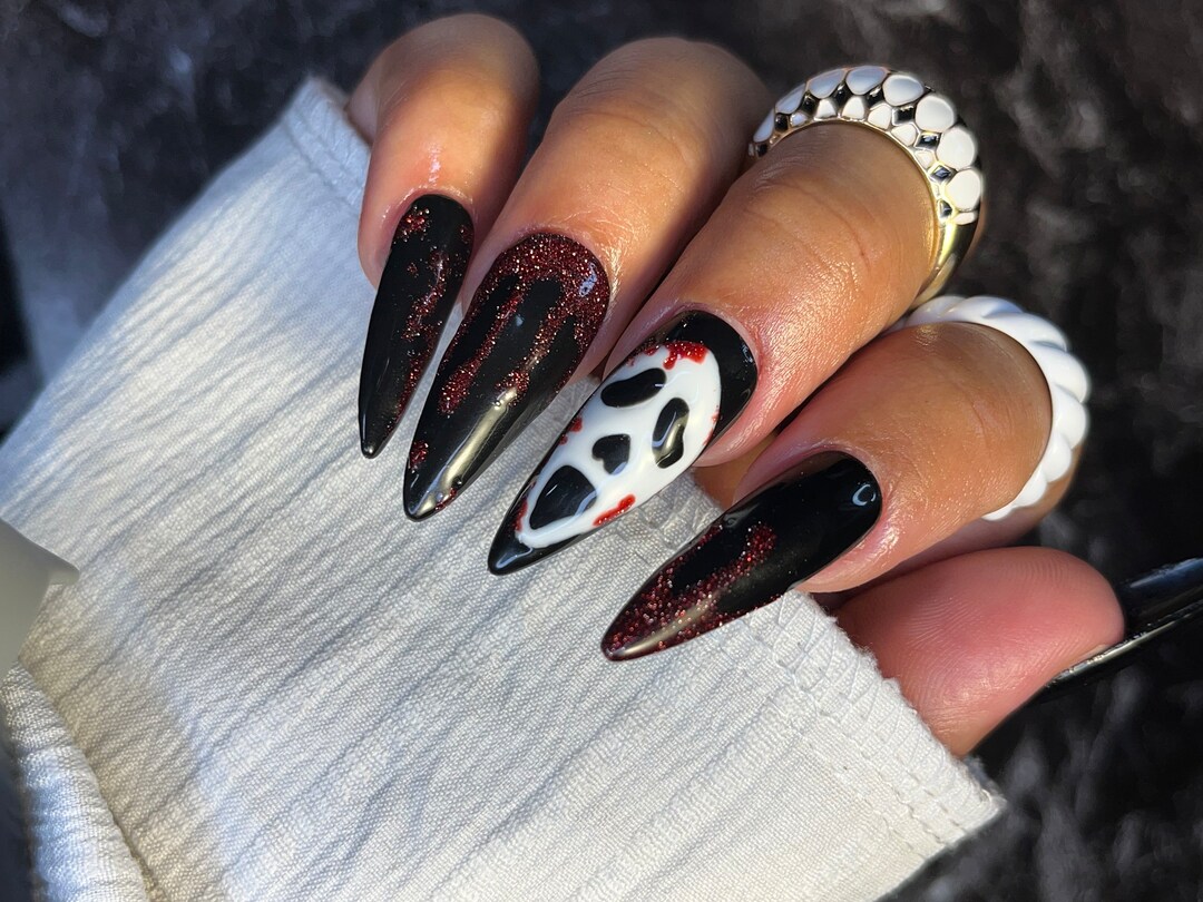 Halloween scream Inspired Press-on Nail Set - Etsy