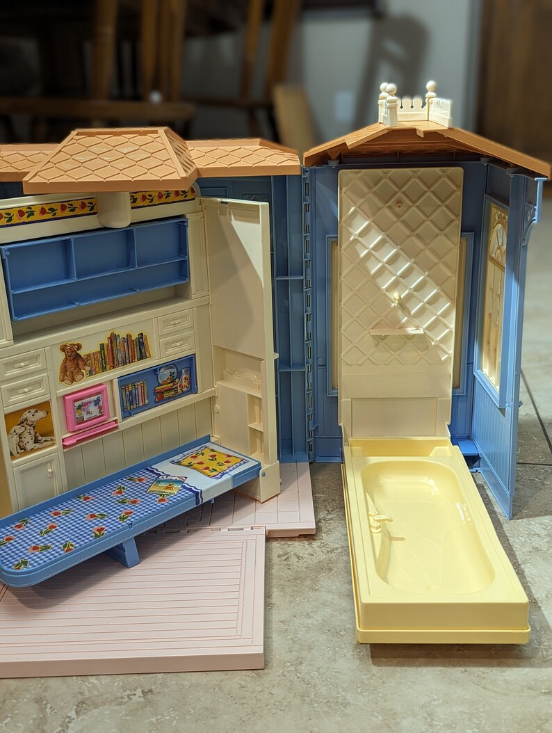Vintage Foldup Barbie House 1998 Family Cottage Blue Barbie - Etsy