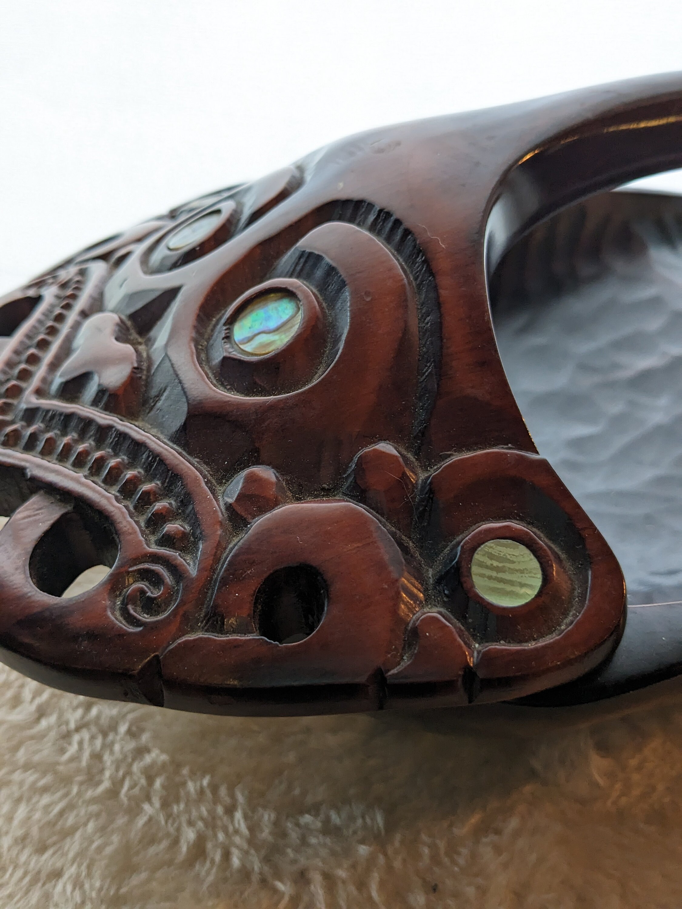 New Zealand Maori Baler for Canoe. Hand Carved Paua Shell Eyes. Solid ...