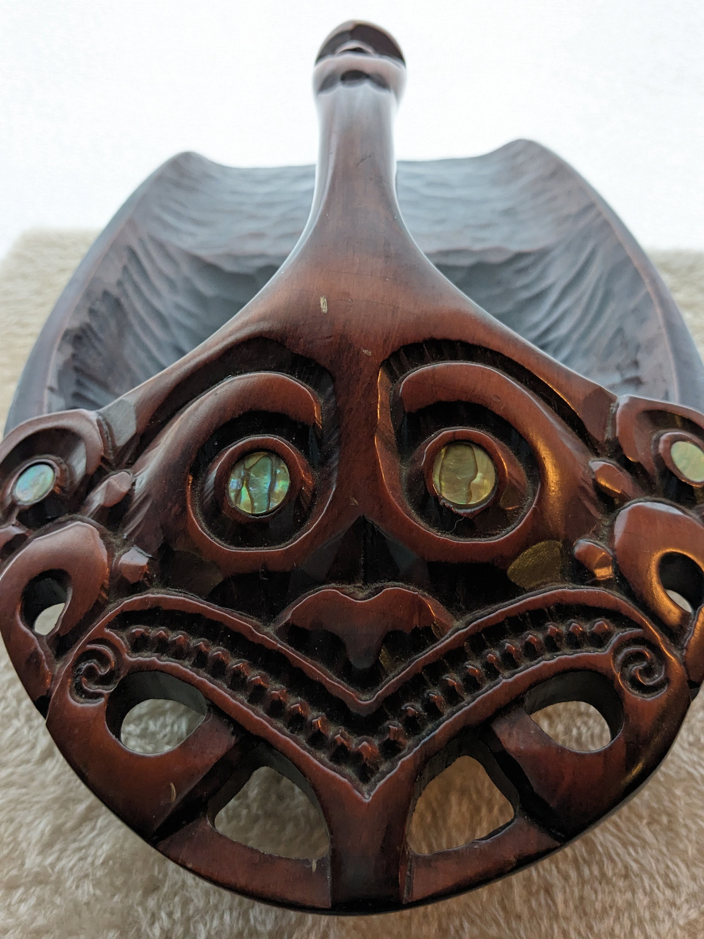 New Zealand Maori Baler for Canoe. Hand Carved Paua Shell Eyes. Solid ...
