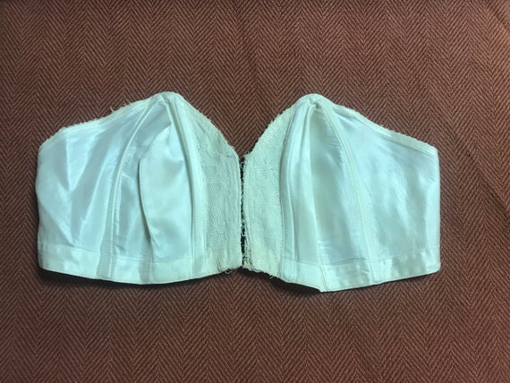 Elegant Vintage Strapless Bra With Sweet Eyelet Connectors in - Etsy