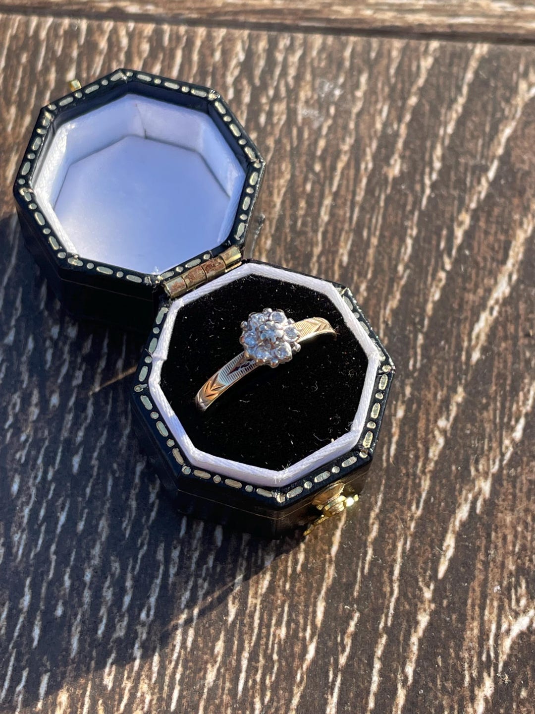Vintage 10 Karat Gold Diamond Cluster Ring With Engraved Band - Etsy