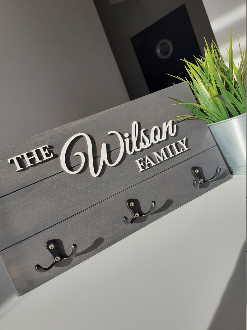 Last Name Key Holder for Wall Personalized Family Name Sign - Etsy