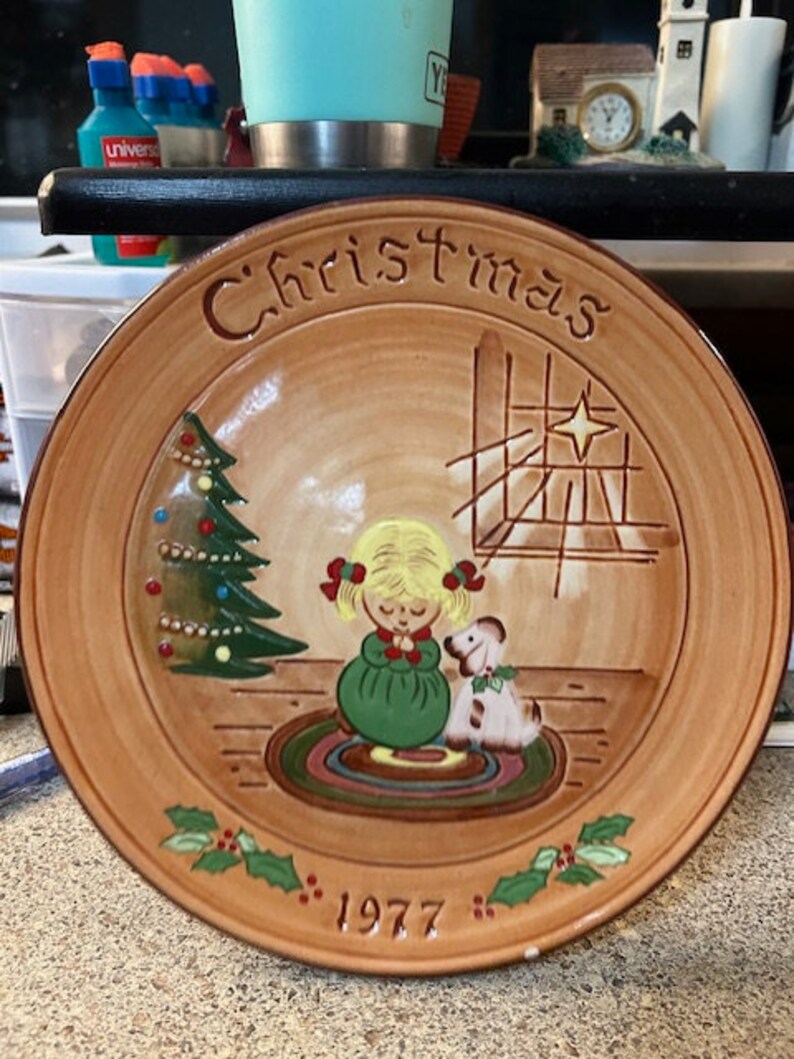 Vintage 1977 Pennington Pottery Little Girl & Dog Praying Christmas ...