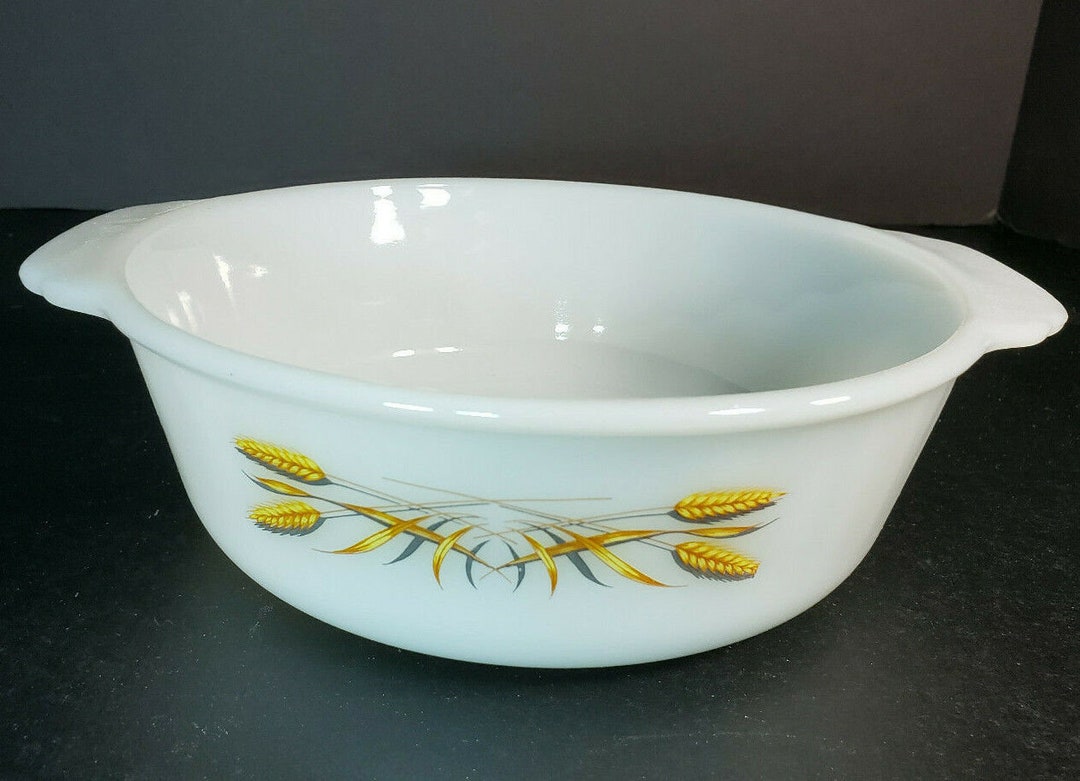 Anchor Hocking Fire-king Golden Wheat 1 1-2 Qt Round Casserole Baking ...