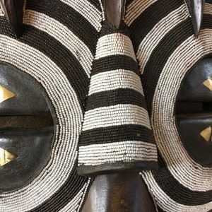 Large Round Beaded African Mask, Wooden Mask for Wall, African Mask for ...