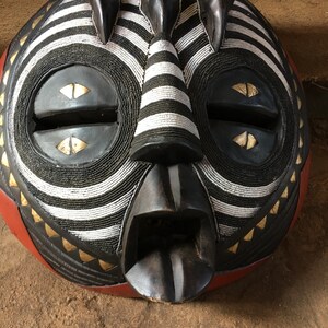 Large Round Beaded African Mask, Wooden Mask for Wall, African Mask for ...