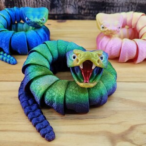 Articulating Rattlesnake Working Rattle 4 Sizes up to 25 Long 80 Colors ...