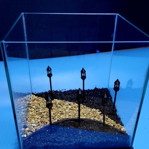 Seescape™ pathway Gravel, Divider, and Lamp Post Decor Kit Fish Tank ...