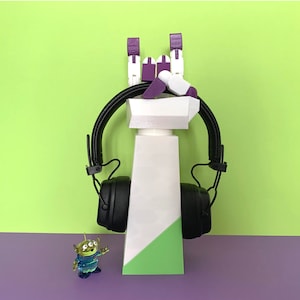 Buzz Lightyear Headphone Stand | 3D Print Hand With Movable Fingers ...