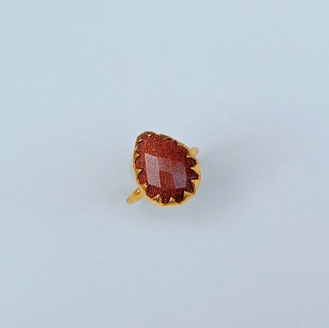 Unique Sun Sitara Stone Ring | Pear Shape Sun Sitara Stone Pendant ...