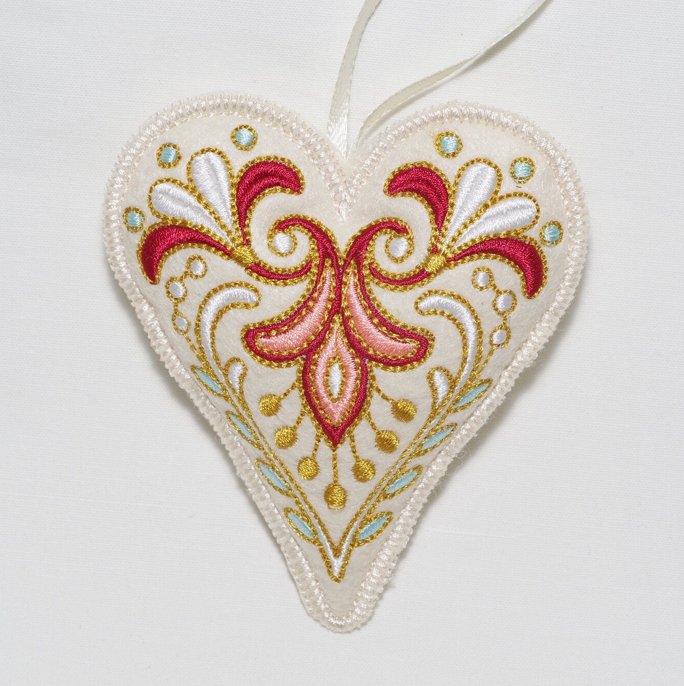A Festive Filigree Christmas Ornaments, Felt Ornaments Set, Christmas ...
