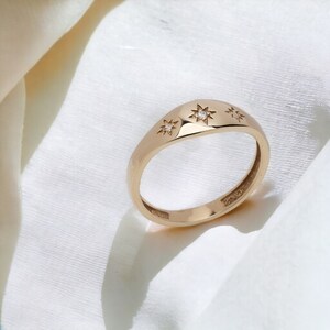 Starburst Ring ,14k Solid Gold Dainty Ring, Signet Ring, Polaris Ring ...