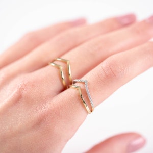 Double Chevron Ring, CZ Chevron Band, 14k Solid Gold Ring, V Shaped ...