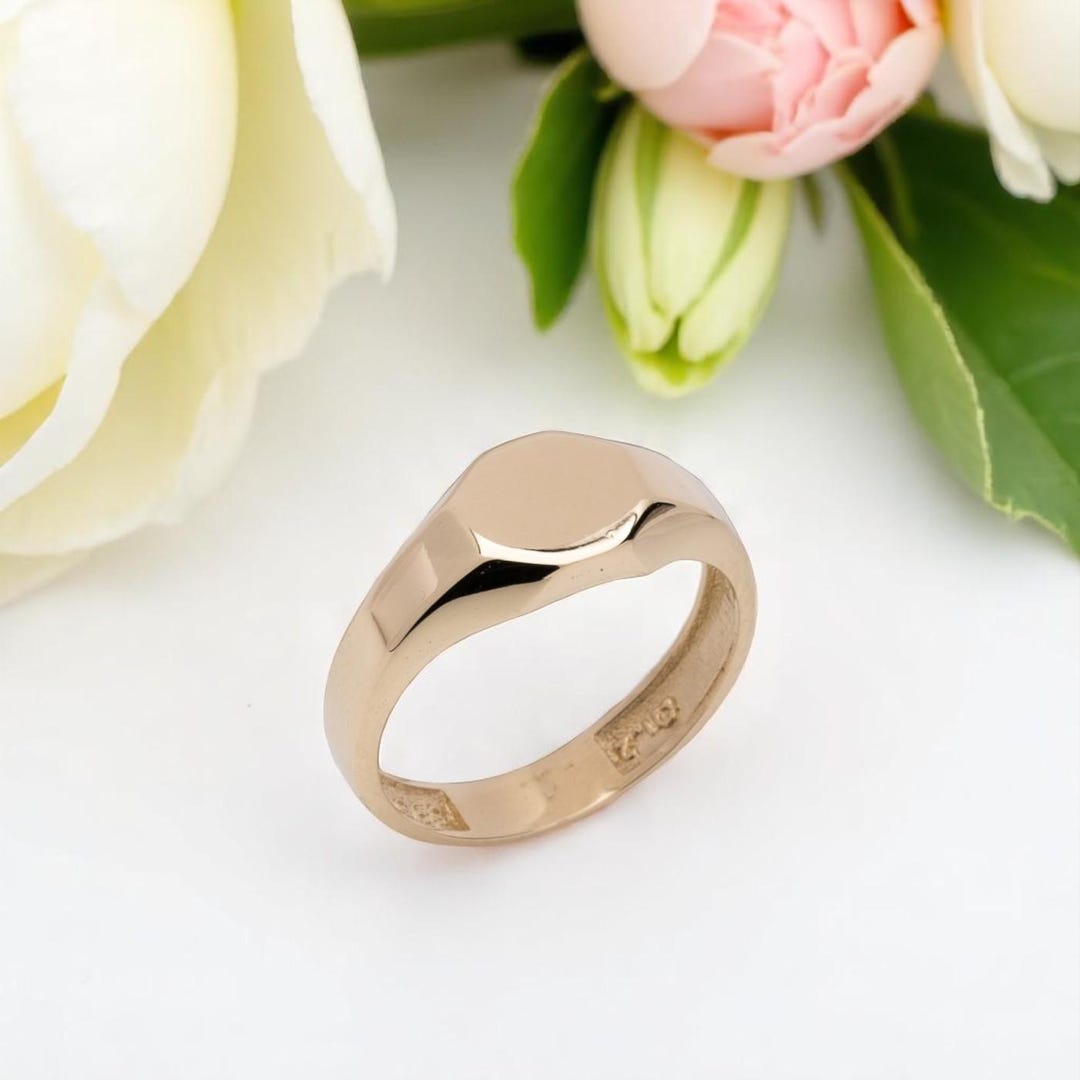 Pinky Signet Ring, 14k Gold Oval Signet Ring, Small Signet Ring, Signet ...