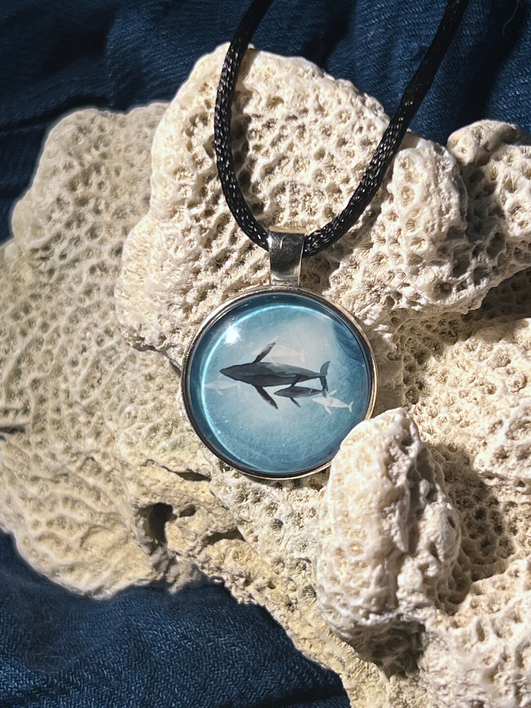 Humpback Whales Necklace - Etsy