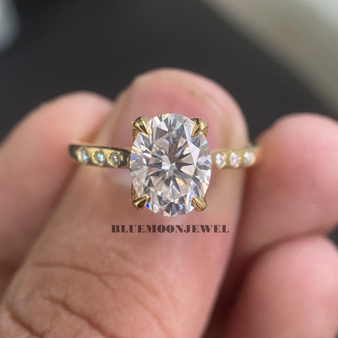 9x7mm Oval Moissanite Stone E F