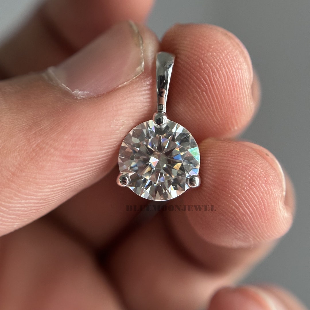 Buy 1.50 Ct Round Moissanite Pendant, Solitaire Round Cut Pendant With ...