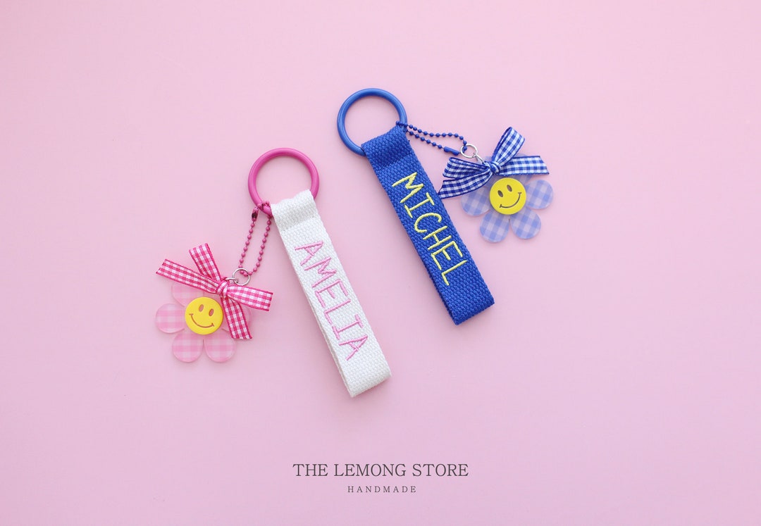 Personalized Embroidered Name Tag, Smile Face Flower Keychain - Etsy
