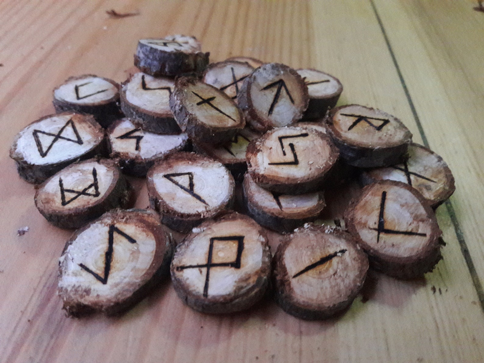 Rune Set Handmade, Handcrafted Magic Rune Set for Divination ...