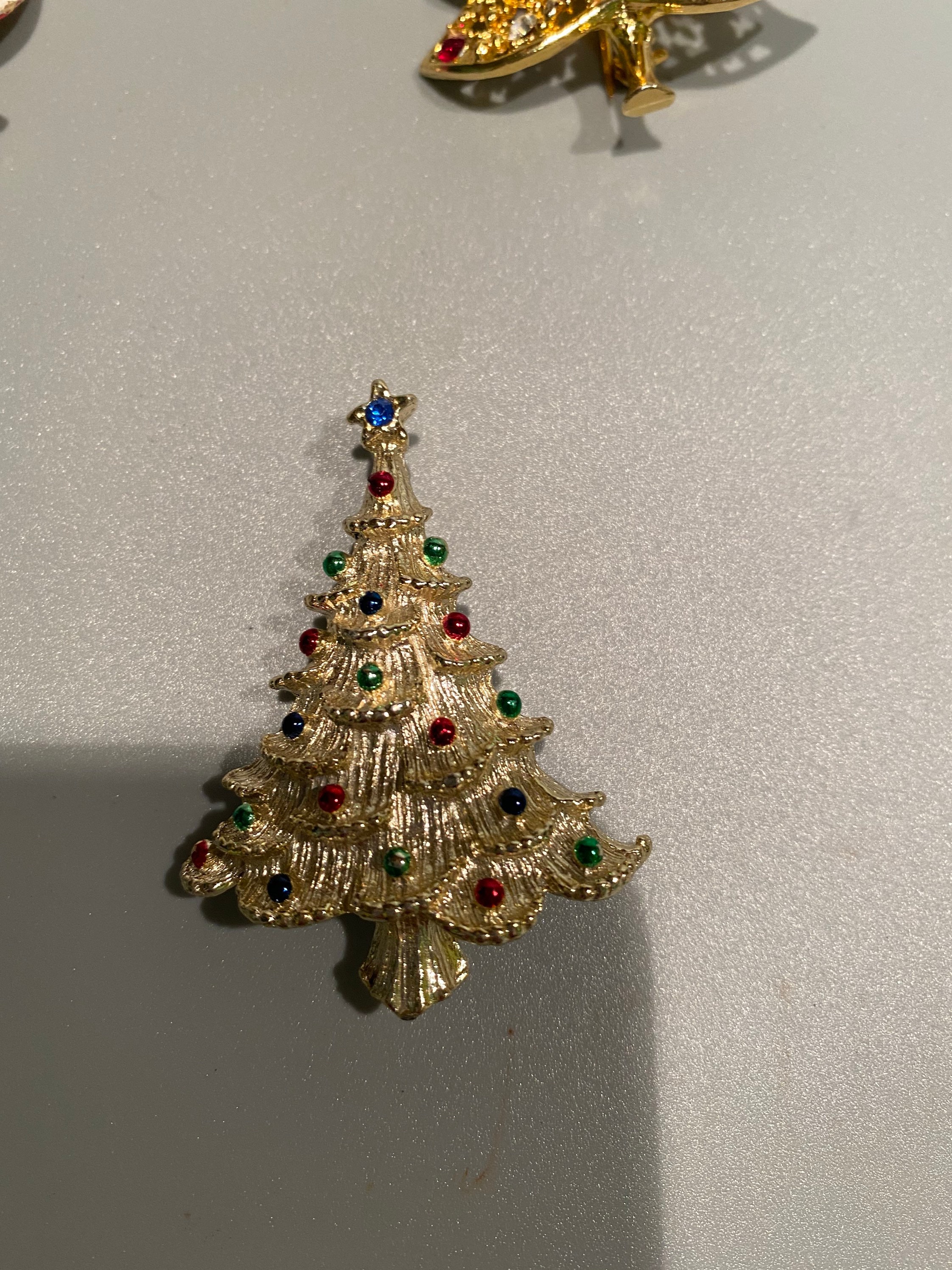 Vintage Christmas Pins - Etsy