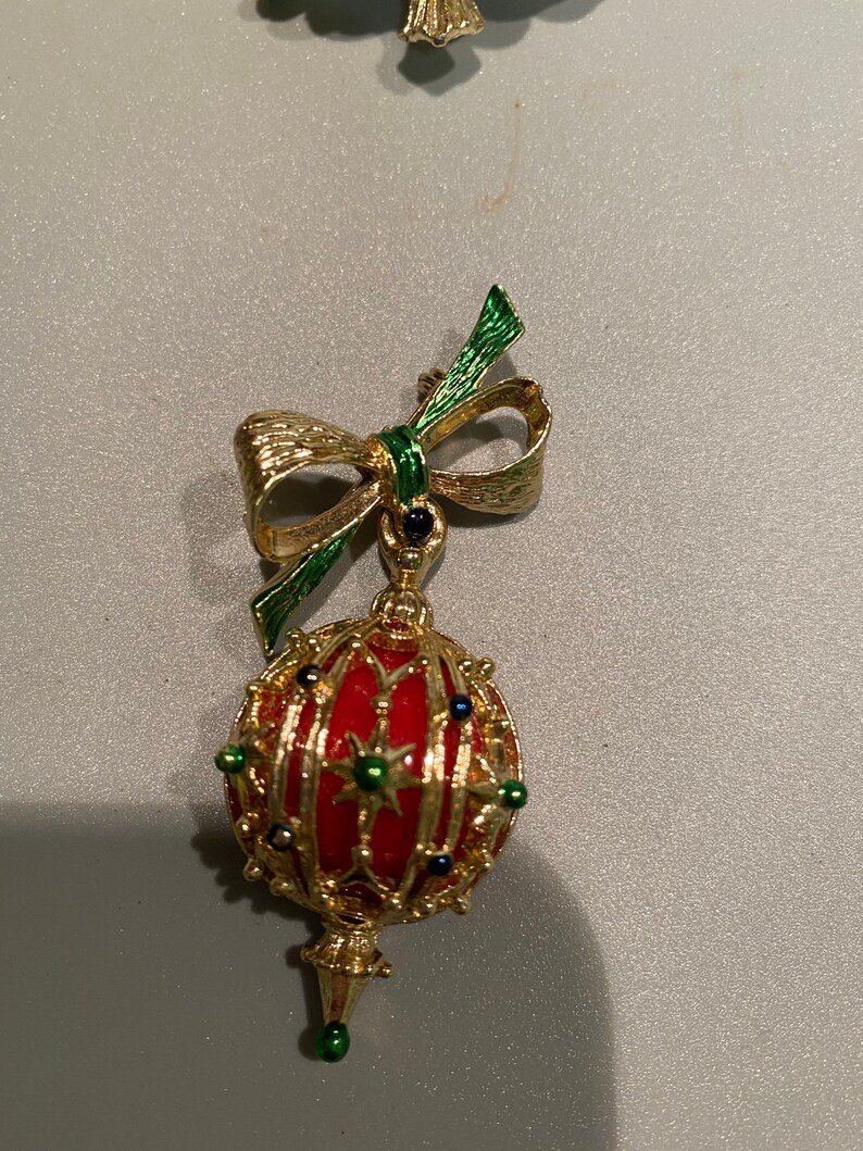 Vintage Christmas Pins - Etsy