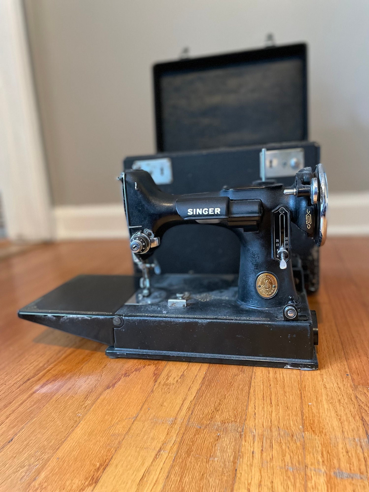 1949 Vintage Singer Feather Light Sewing Machine - Etsy