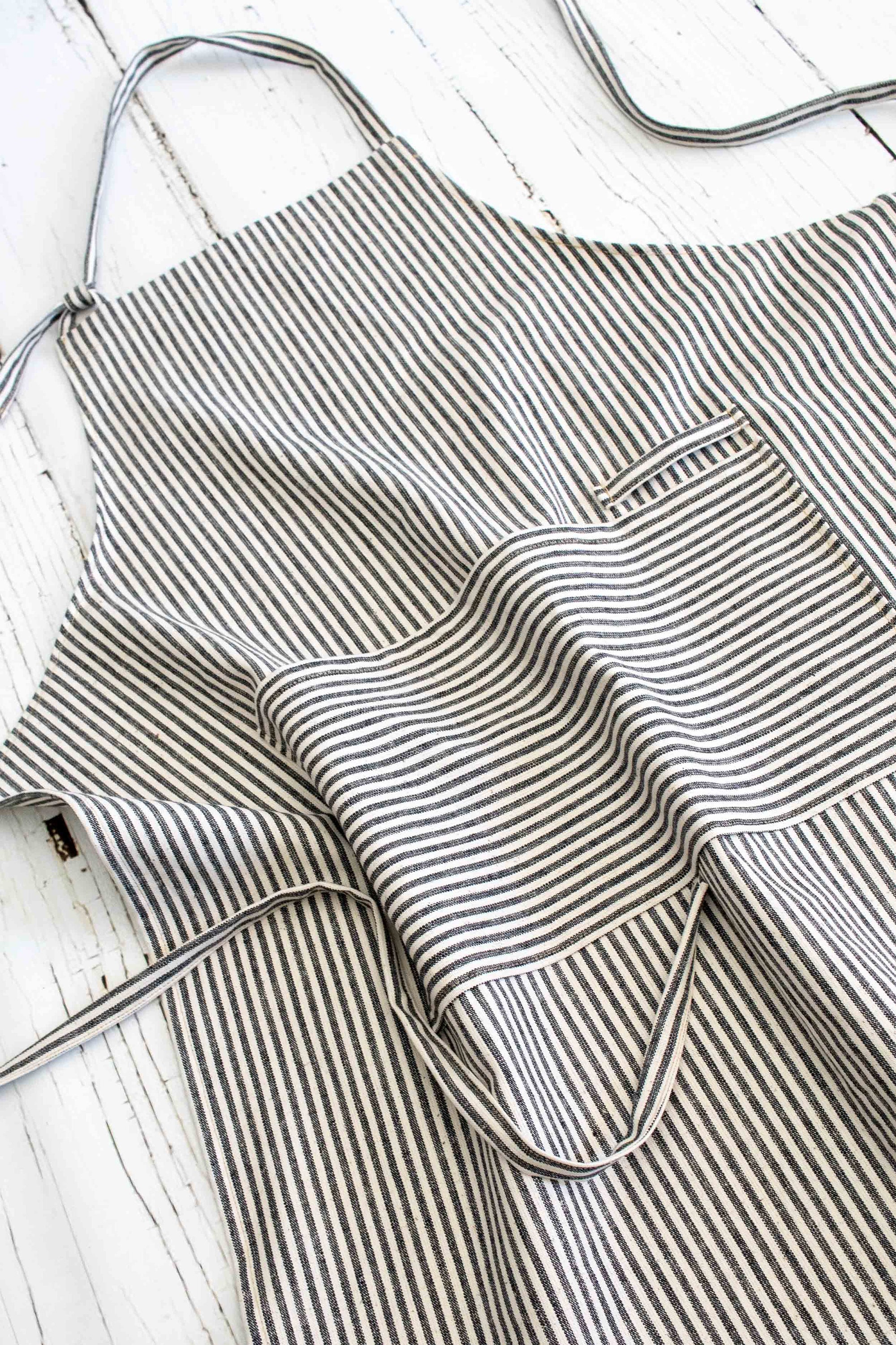 Eco-friendly Classic Kitchen Apron | Made in Canada | Hemp & Certified ...