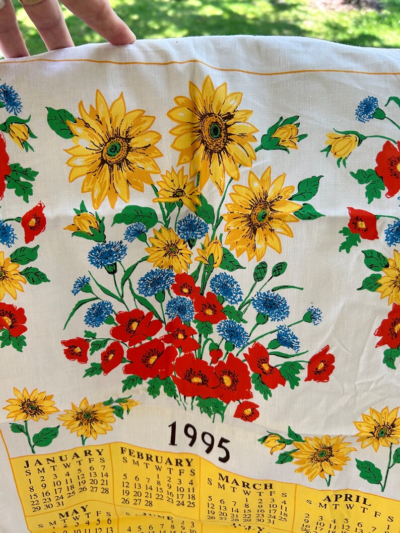 1995 Calender Towel Featuring Flowers, Never Used - Etsy