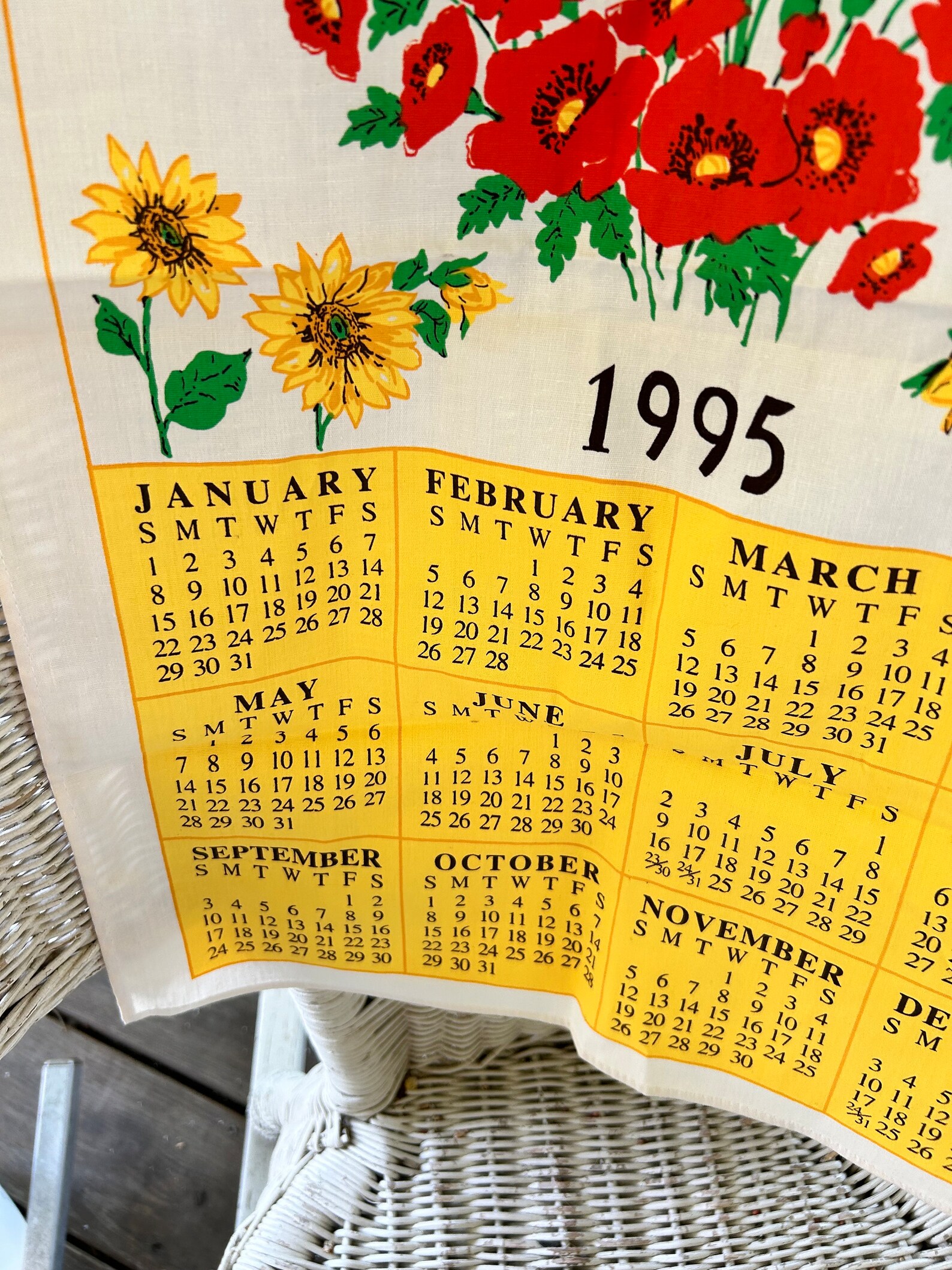 1995 Calender Towel Featuring Flowers, Never Used - Etsy