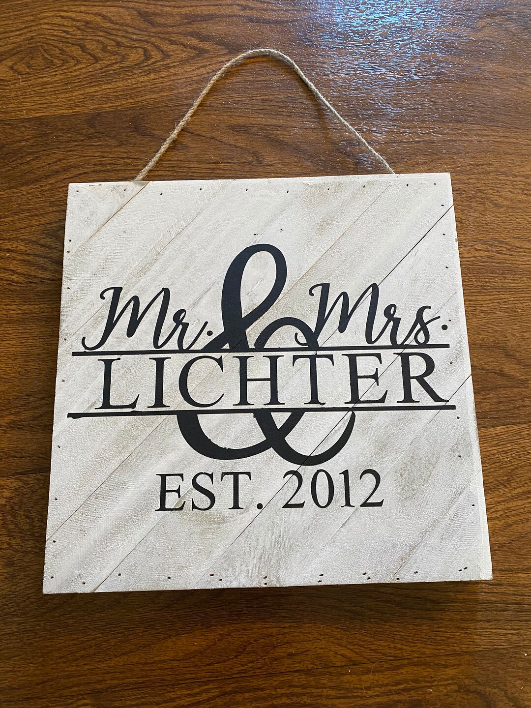 Custom Last Name Family Sign - Etsy