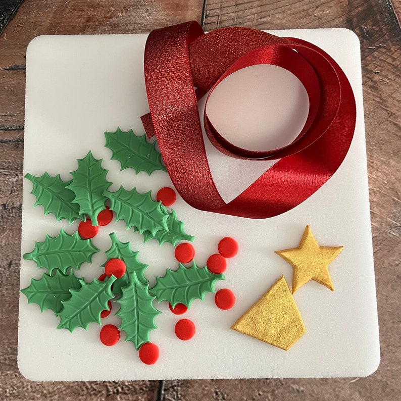 Red and Gold EDIBLE Holly Leaf Christmas Tree Cake Topper Set - Etsy UK