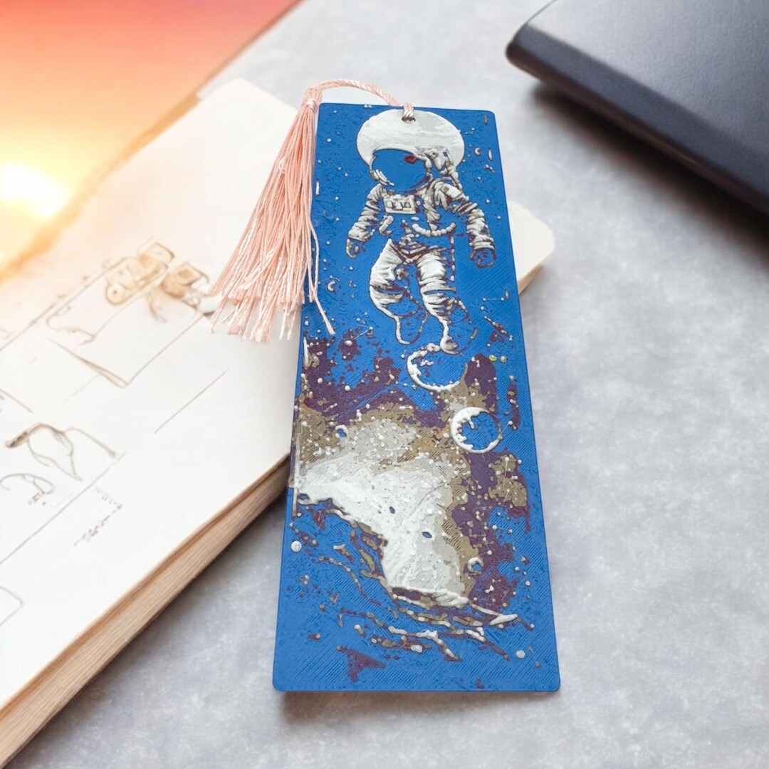 3D Printed Astronaut Bookmark - Space Explorer Gift | Unique Space ...
