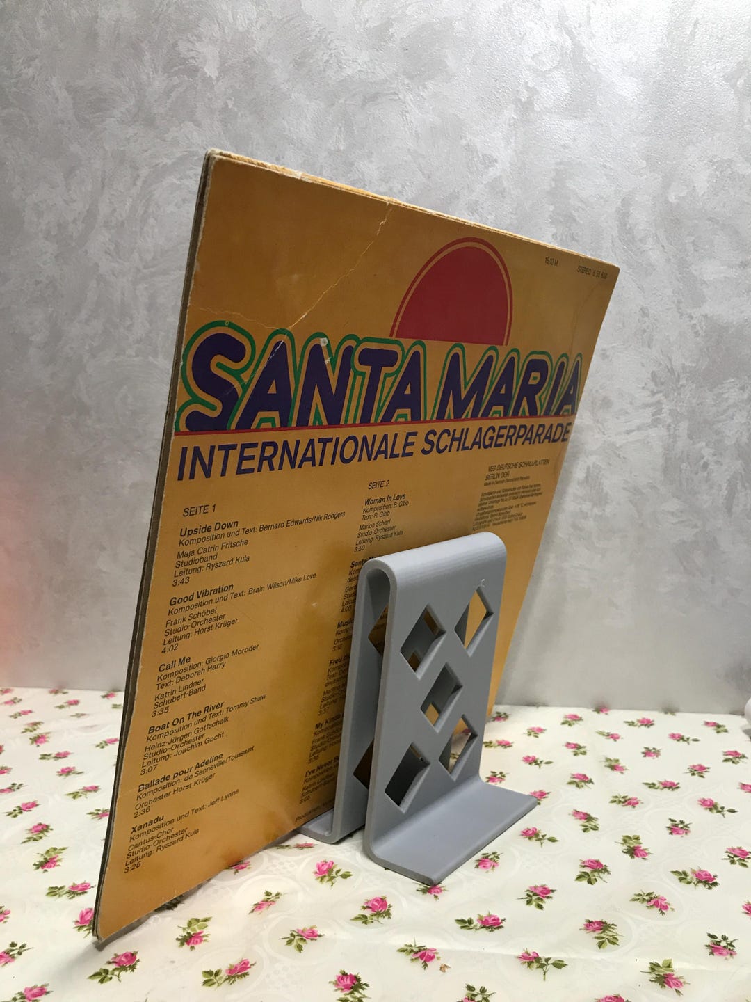 STL, Vinyl Hold, 3D Printed Record Holder, LP Stand, Vinyl Record ...