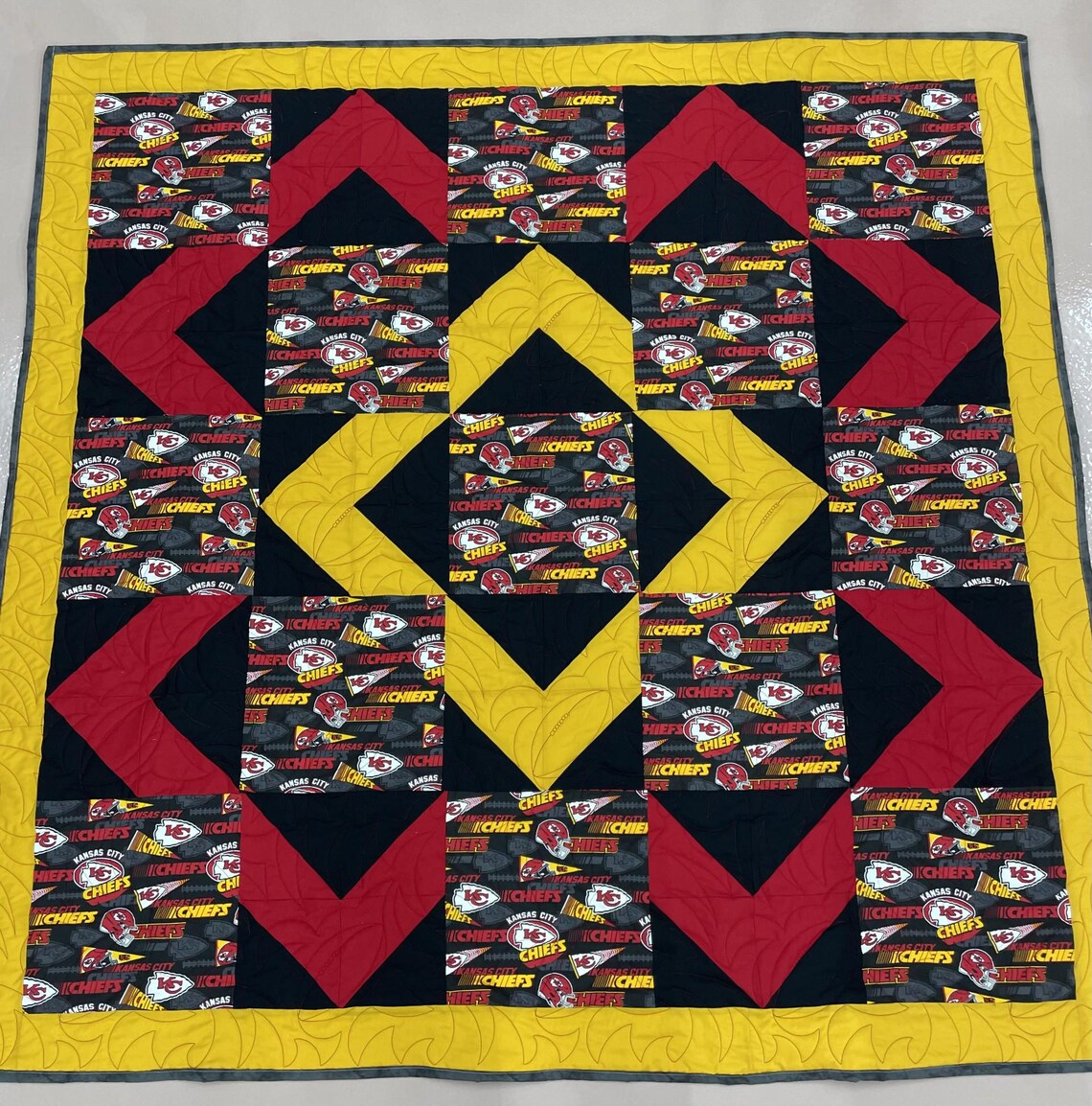 KC Chiefs Large Throw Quilt - Etsy