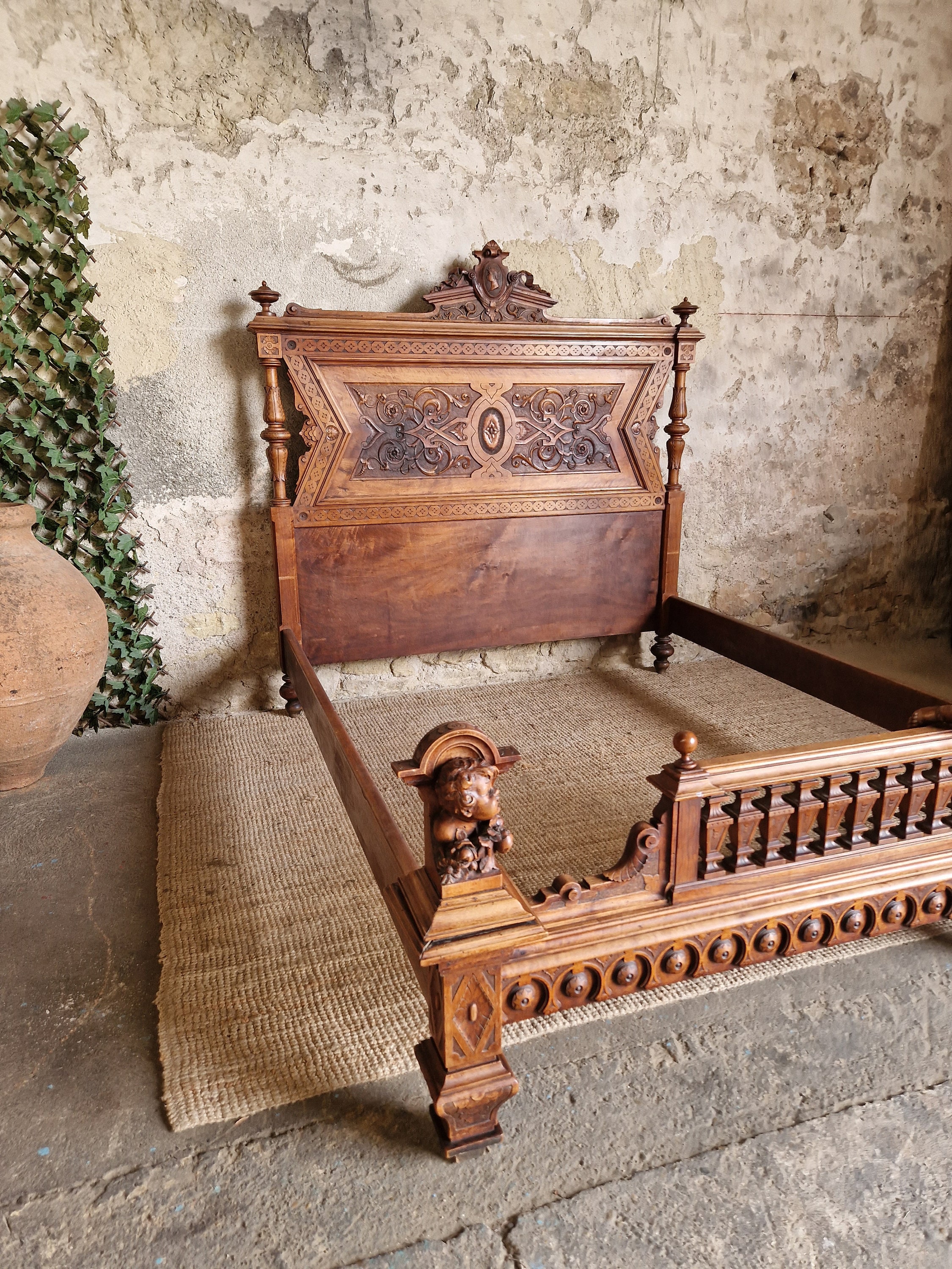 Antique Walnut Bed Renaissance Style Italian King Size WOW FACTOR - Etsy