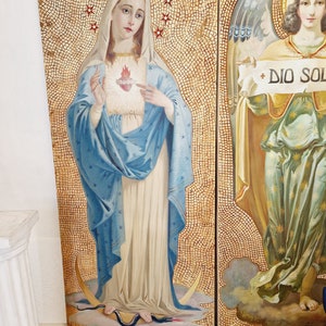Triptych of Religious Oil Paintings With Gold Background - Etsy