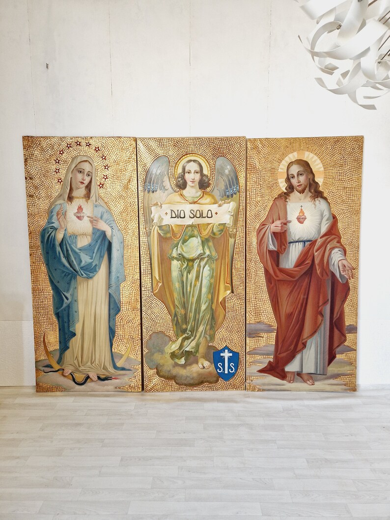 Triptych of Religious Oil Paintings With Gold Background - Etsy