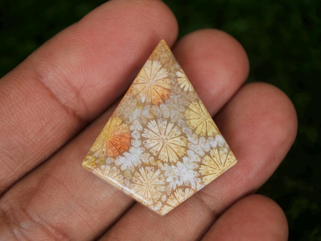 Coral Agate,agate Rock,agate Stone, Malachite Gemstone,mohs Scales of ...