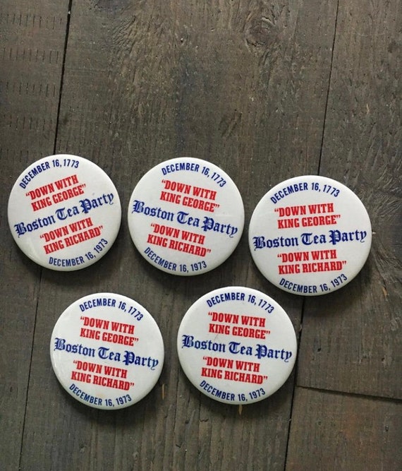 1970s political pinback buttons - Gem