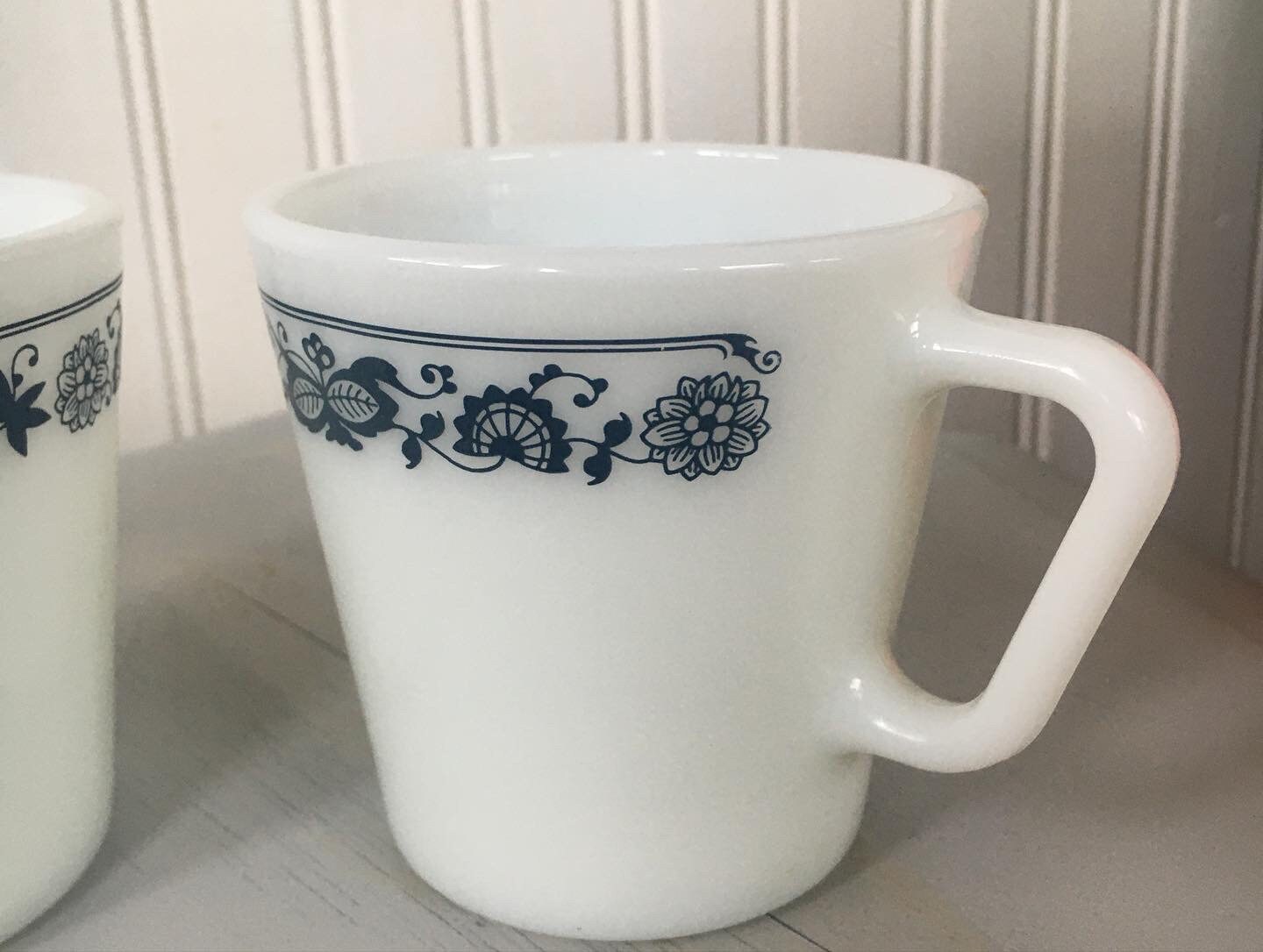 Old Town Vintage Pyrex Cup Set - Etsy