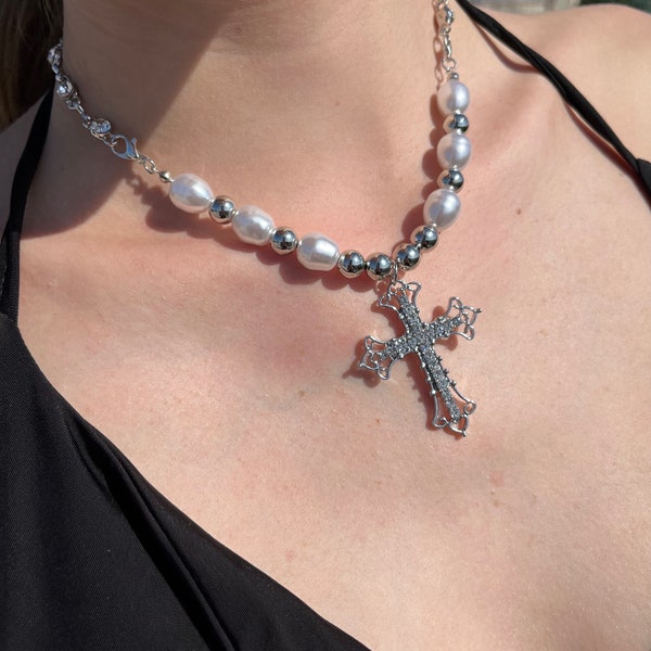 Gold Cross Y2k Necklace - Etsy