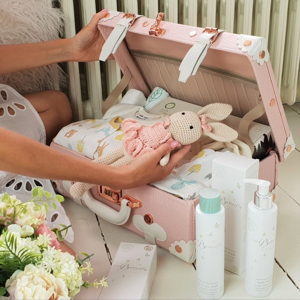 Baby Shower Gifts - 60+ Gift Ideas for 2024