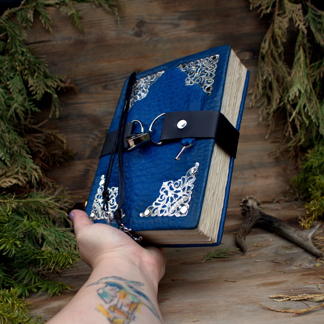 Grimoire Journal Witch Planner Tarot Journal Wiccan - Etsy