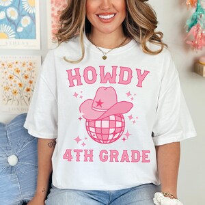 Howdy 4th Grade Teacher Shirts, Fourth Grade Shirts for Teachers ...