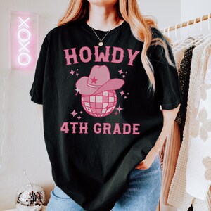 Howdy 4th Grade Teacher Shirts, Fourth Grade Shirts for Teachers ...