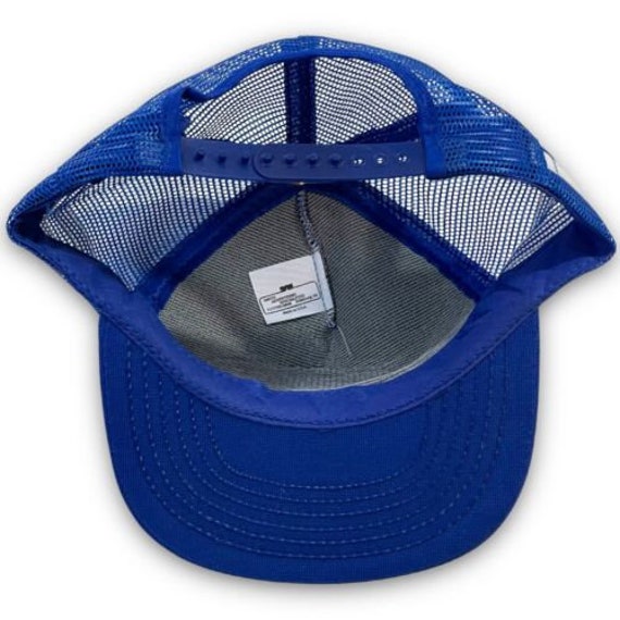 Round Hill Turkey Vintage 3 Stripe Trucker Snapback H… - Gem