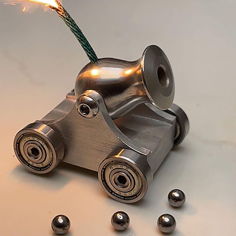 Mini Metal Desktop Cannon Model - Historical Memorabilia, Unique Office ...