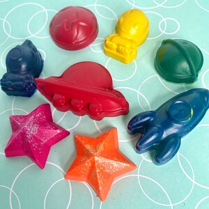 OUTER SPACE Crayon Pack (set of 8), Galaxy Party Favor Gift, Space Ship ...