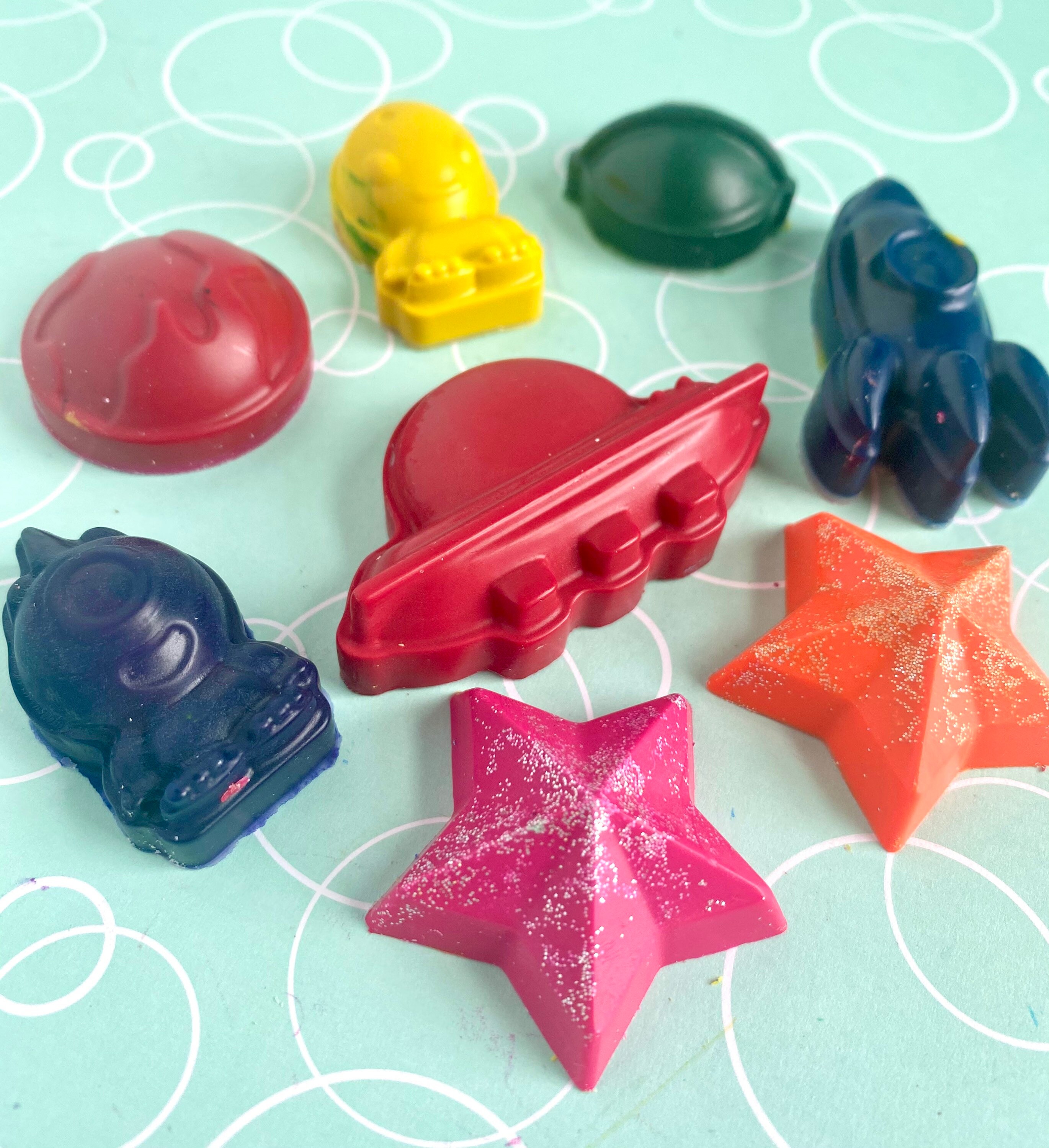 OUTER SPACE CRAYON coloring set rocket spaceship aliens | Etsy